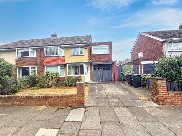 4 bedroom semi detached house for sale