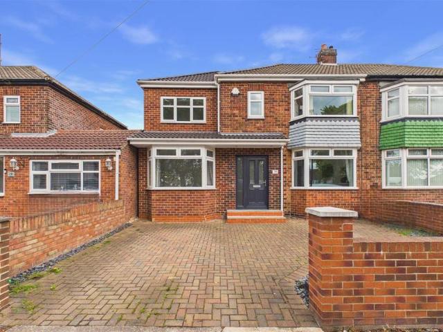 4 bedroom semi detached house for sale