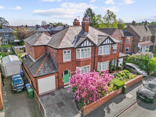 4 bedroom semi detached house for sale