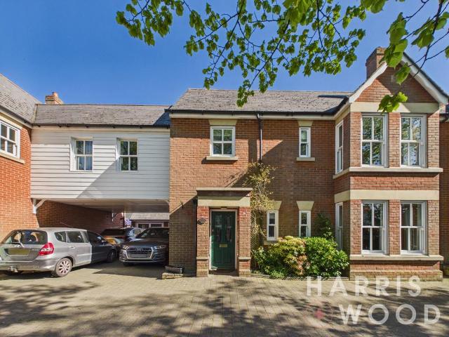 4 bedroom semi detached house for sale