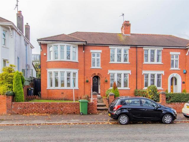 4 bedroom semi detached house for sale