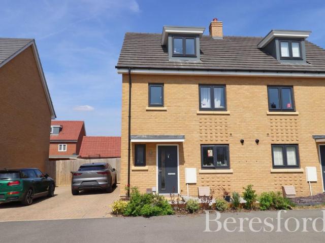 4 bedroom semi detached house for sale