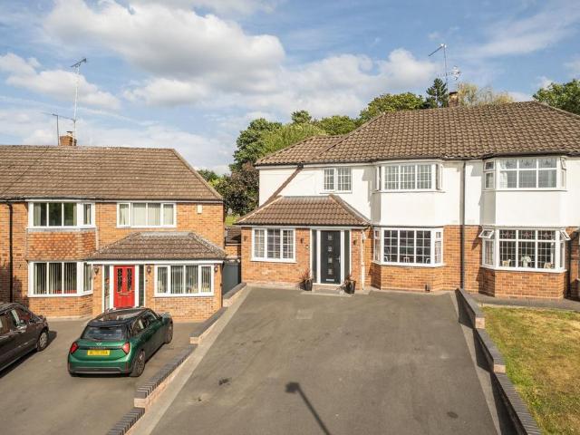 4 bedroom semi detached house for sale