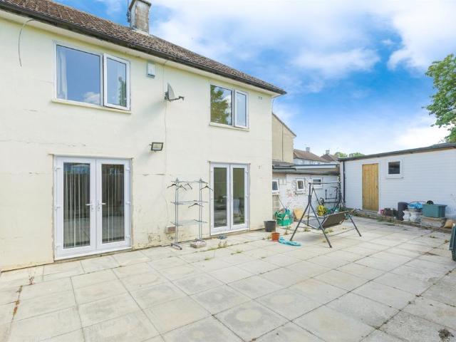 4 bedroom semi detached house for sale