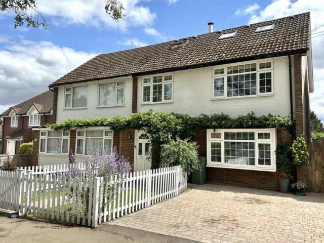 4 bedroom semi detached house for sale