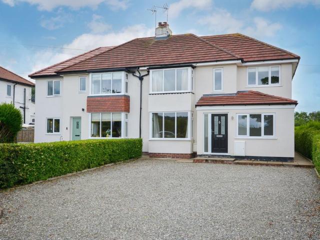 4 bedroom semi detached house for sale
