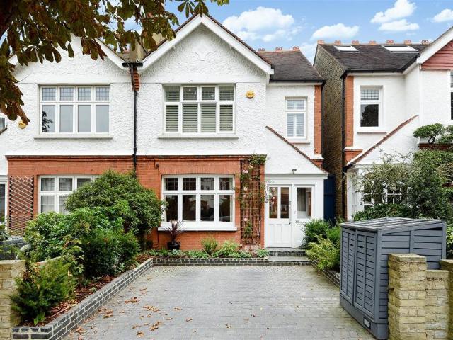 4 bedroom semi detached house for sale