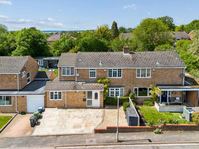 4 bedroom semi detached house for sale