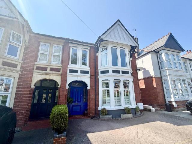 4 bedroom semi detached house for sale