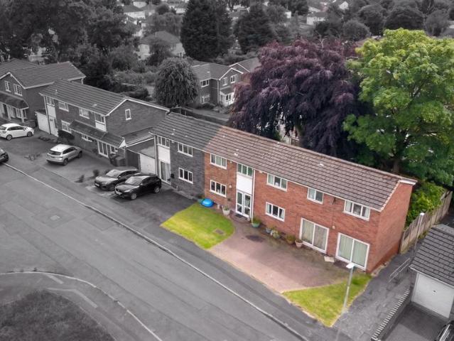 4 bedroom semi detached house for sale