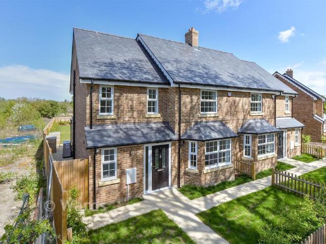 4 bedroom semi detached house for sale