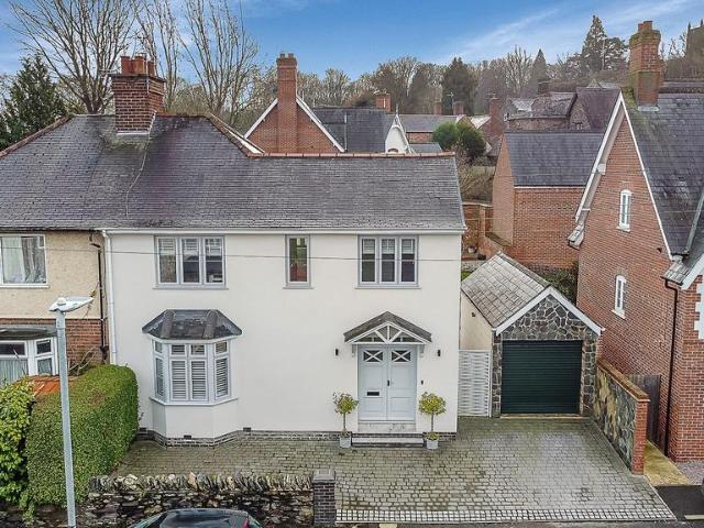 4 bedroom semi detached house for sale
