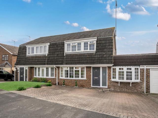4 bedroom semi detached house for sale