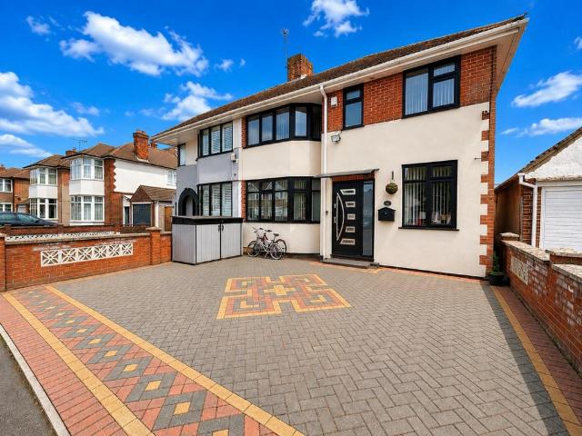 4 bedroom semi detached house for sale