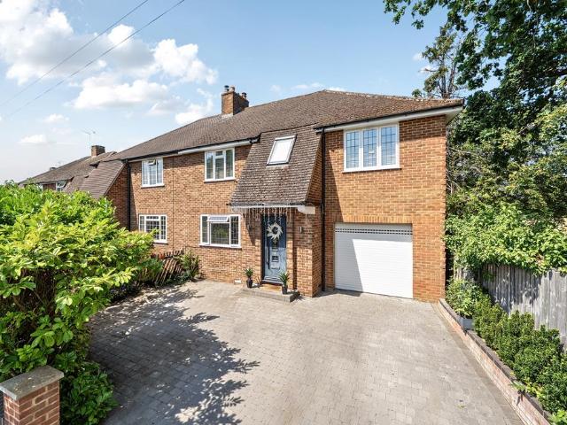4 bedroom semi detached house for sale