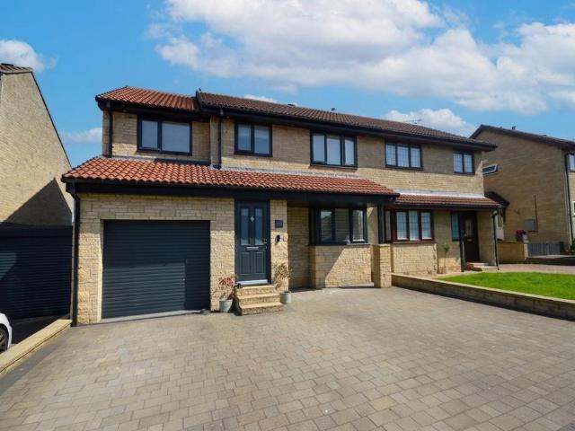 4 bedroom semi detached house for sale