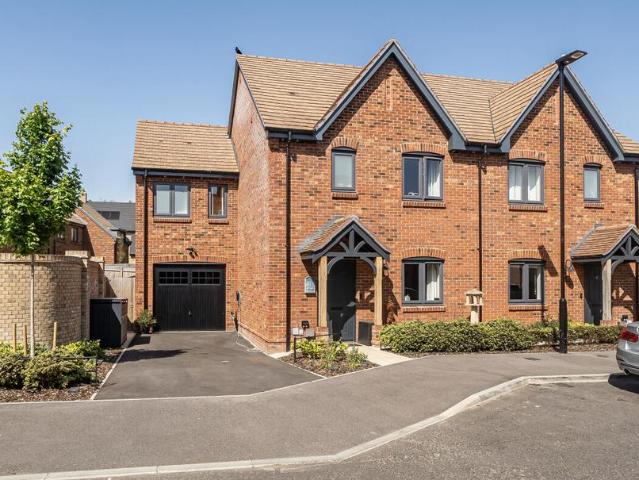 4 bedroom semi detached house for sale