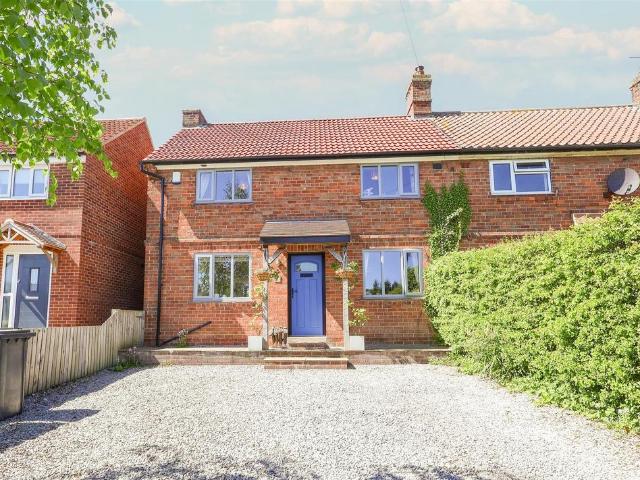 4 bedroom semi detached house for sale