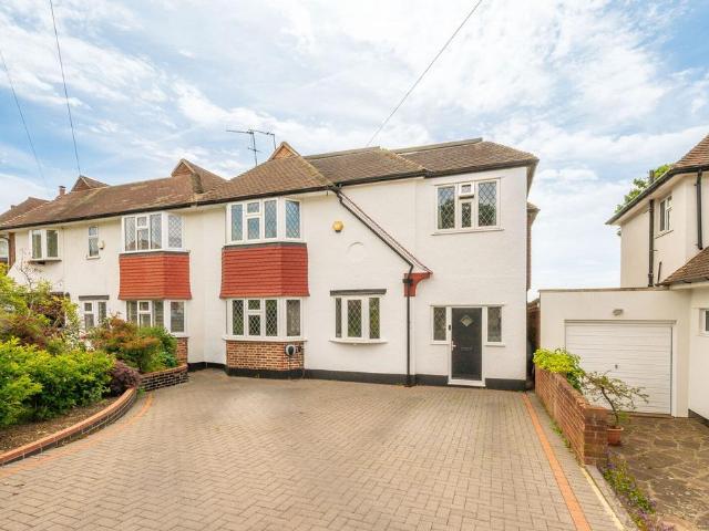 4 bedroom semi detached house for sale
