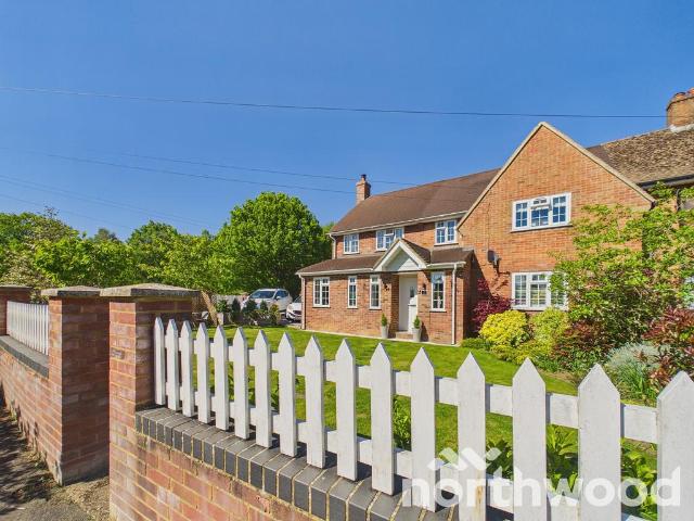4 bedroom semi detached house for sale