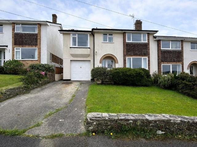5 bedroom semi detached house for sale