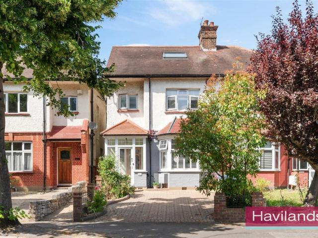 4 bedroom semi detached house for sale