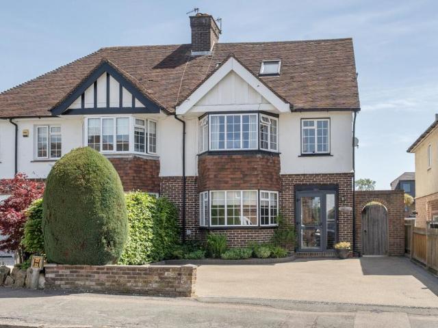 4 bedroom semi detached house for sale