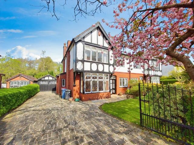 4 bedroom semi detached house for sale