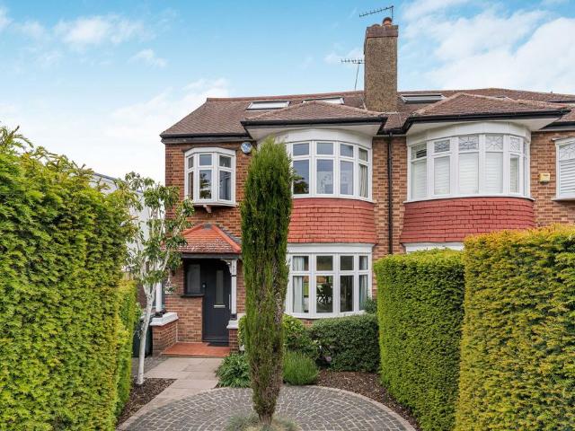4 bedroom semi detached house for sale
