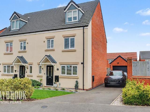 4 bedroom semi detached house for sale