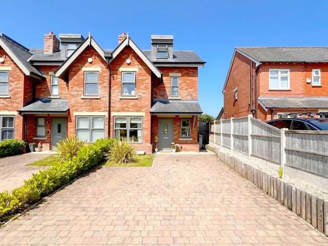 4 bedroom semi detached house for sale