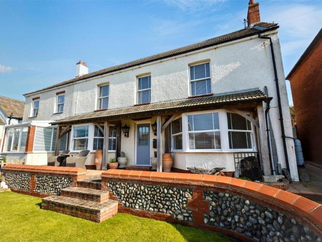 4 bedroom semi detached house for sale