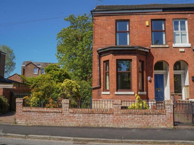 4 bedroom semi detached house for sale