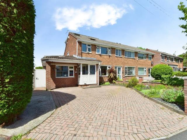 4 bedroom semi detached house for sale