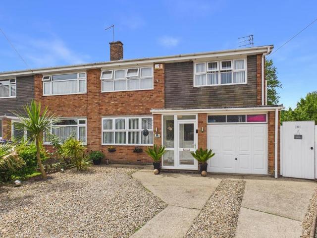 4 bedroom semi detached house for sale