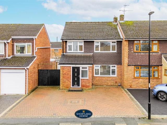 4 bedroom semi detached house for sale