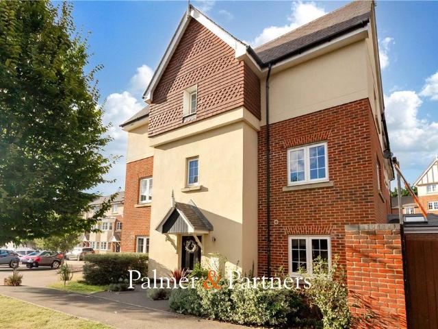 4 bedroom semi detached house for sale