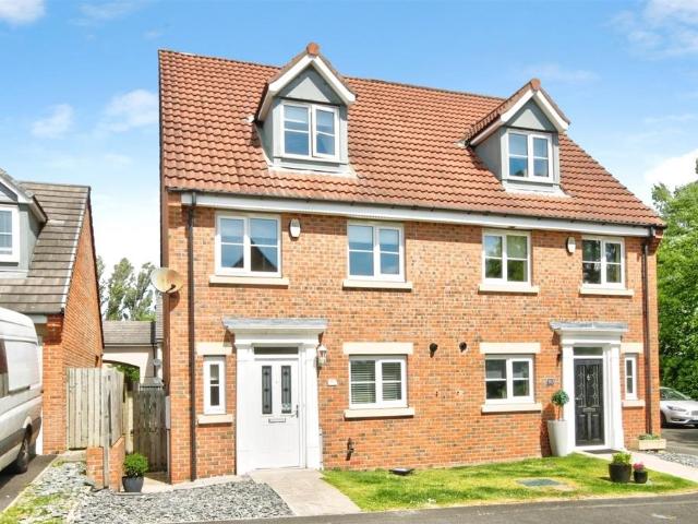 4 bedroom semi detached house for sale
