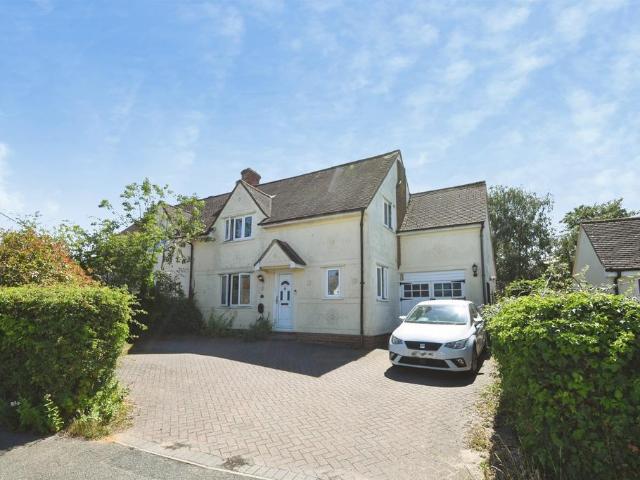 4 bedroom semi detached house for sale