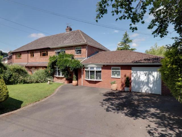 4 bedroom semi detached house for sale