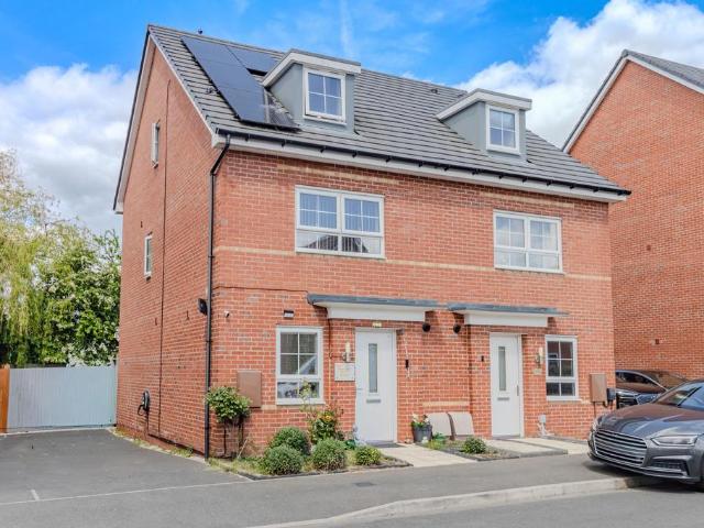 4 bedroom semi detached house for sale