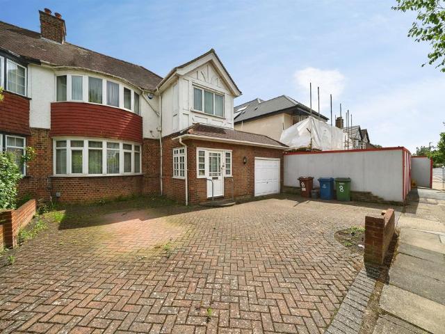 4 bedroom semi detached house for sale