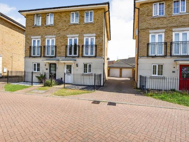 4 bedroom semi detached house for sale
