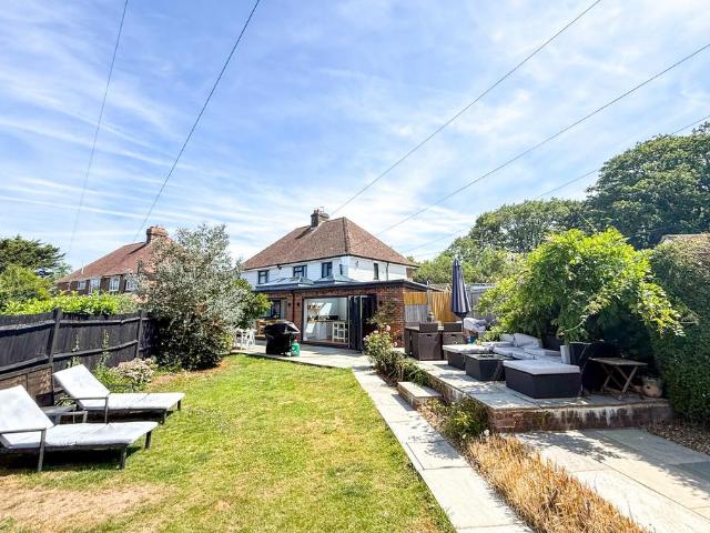 4 bedroom semi detached house for sale
