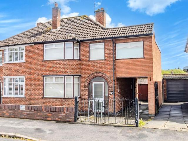 4 bedroom semi detached house for sale