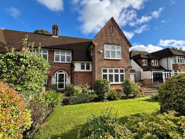 4 bedroom semi detached house for sale