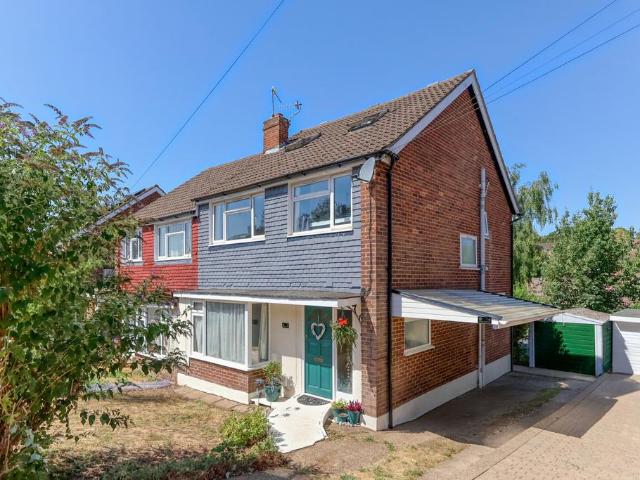 4 bedroom semi detached house for sale