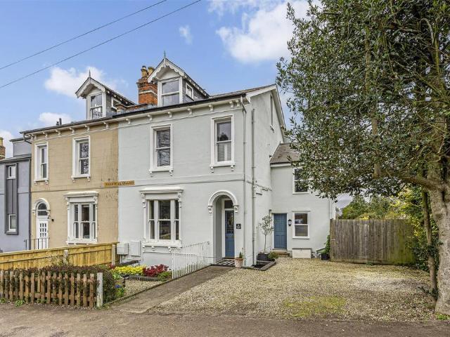 4 bedroom semi detached house for sale
