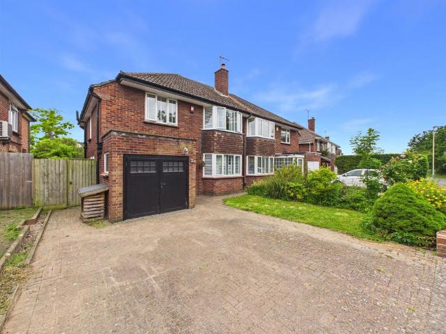 4 bedroom semi detached house for sale