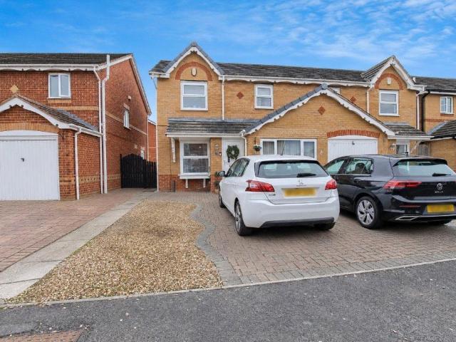 4 bedroom semi detached house for sale